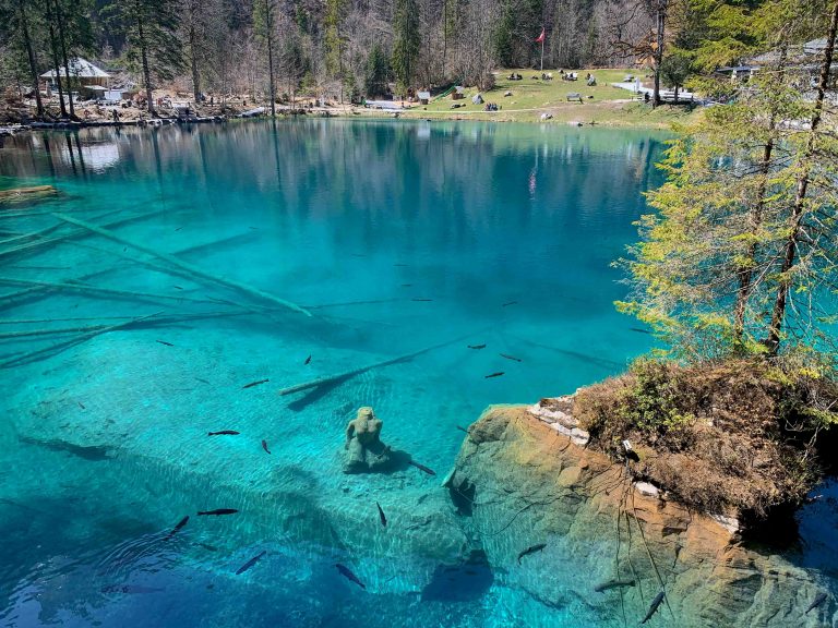 Lago Blausee, um dos mais lindos da Suíça | Vamos Pra Onde?