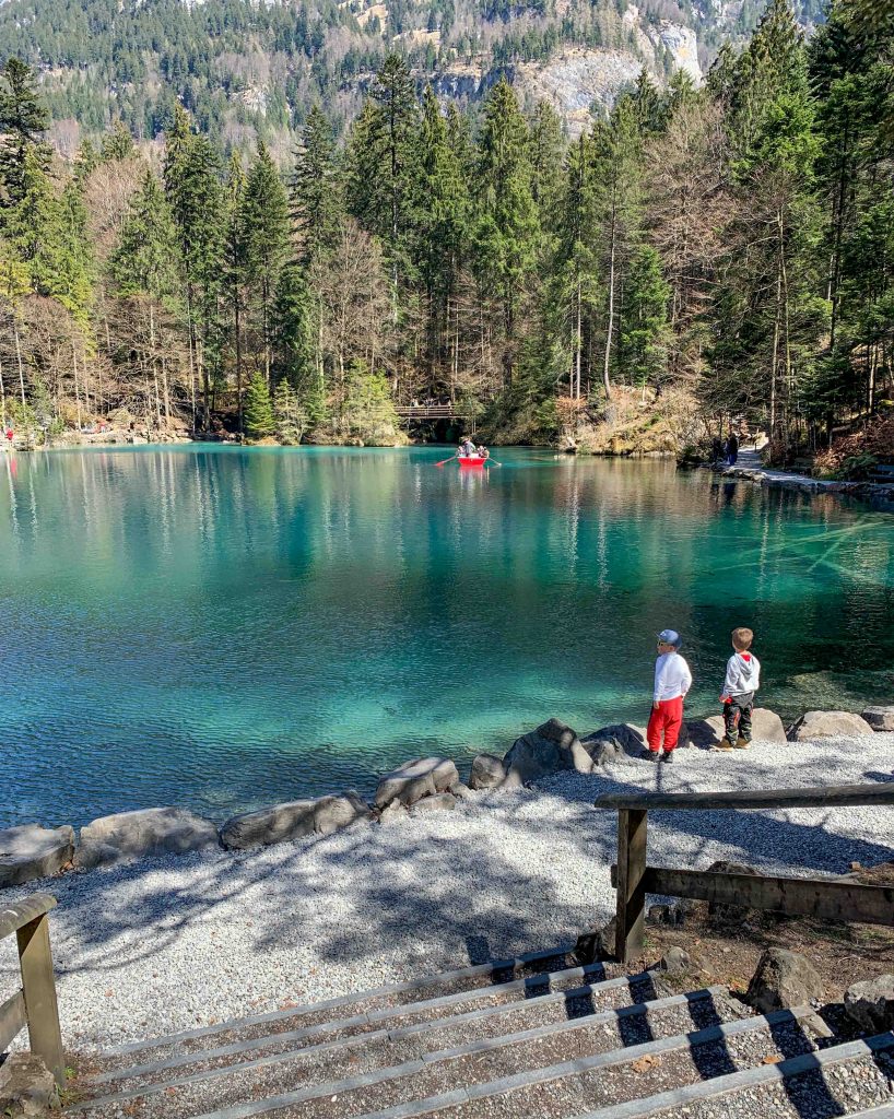 Lago Blausee, um dos mais lindos da Suíça | Vamos Pra Onde?